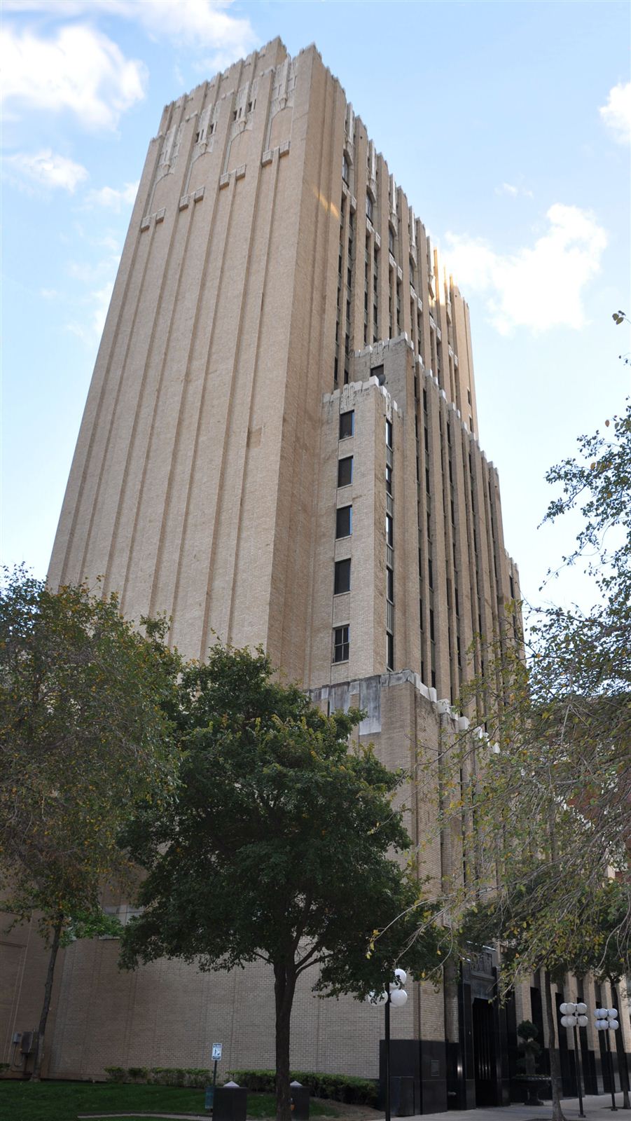 Locations Hub - Dallas Power & Light Lofts