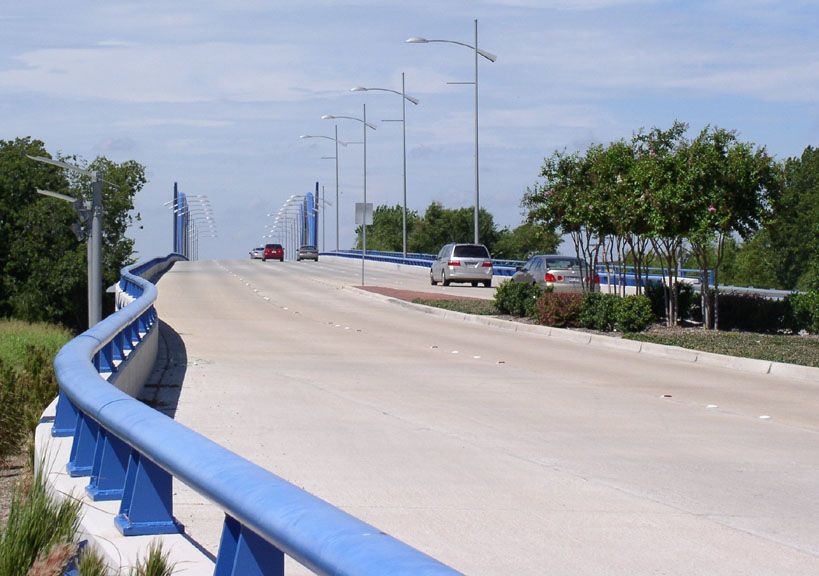 Locations Hub - Arapaho Bridge, Addison