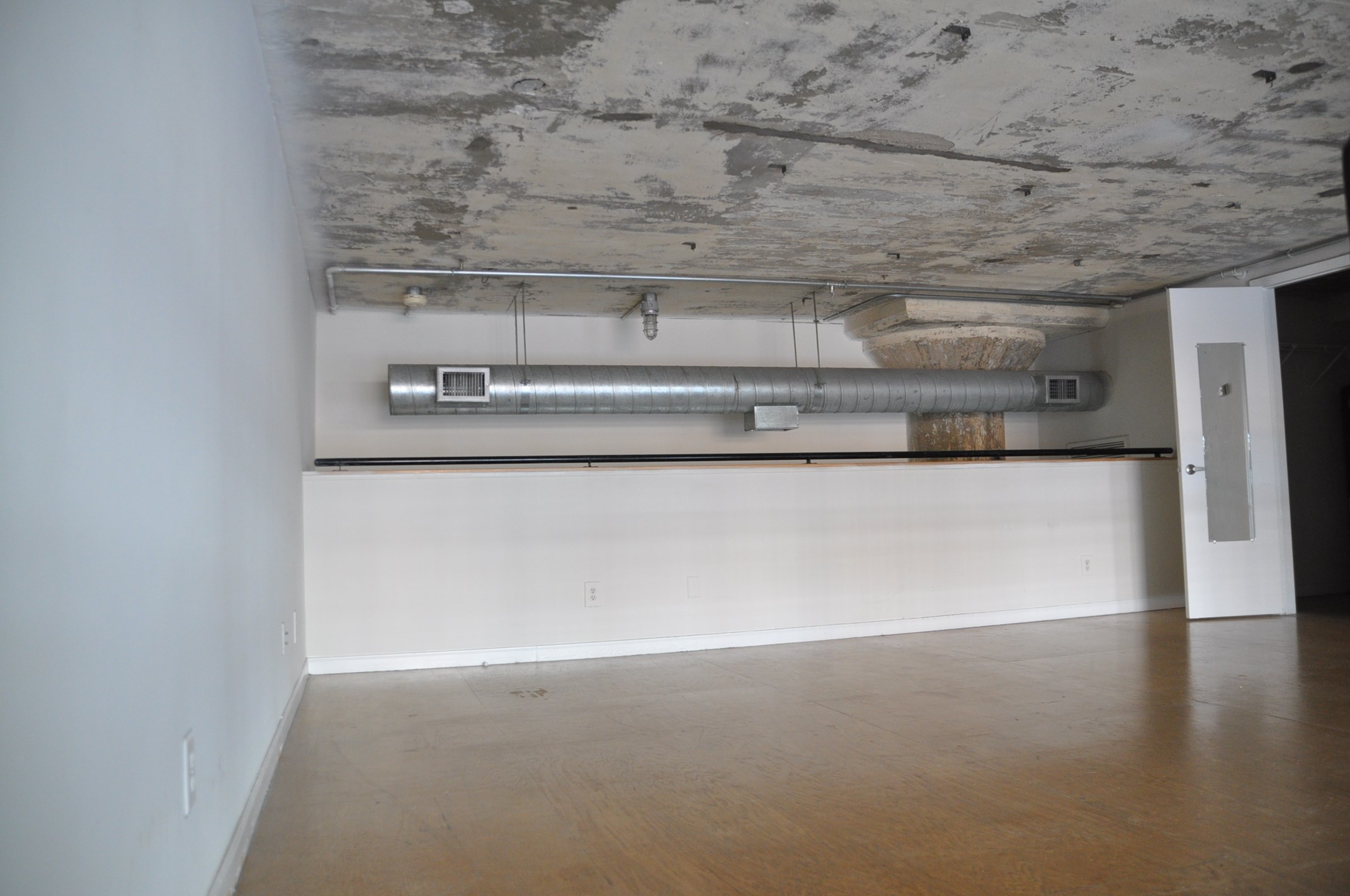 Locations Hub - Adam Hats Lofts #101