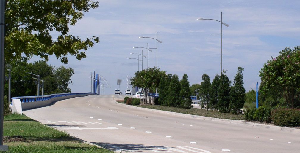 Locations Hub - Arapaho Bridge, Addison