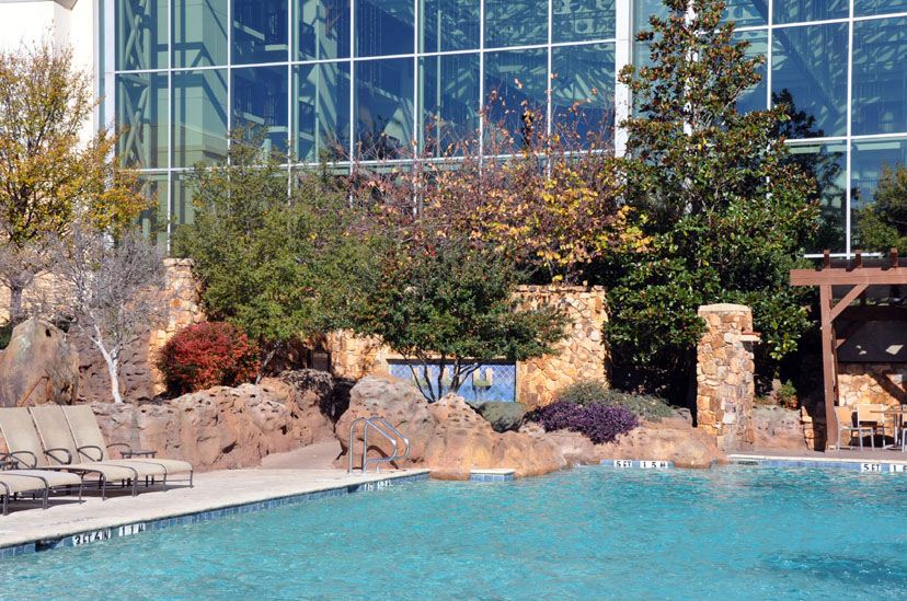 Locations Hub - Gaylord Texan Hotel & Conv Center - Swimming Pools