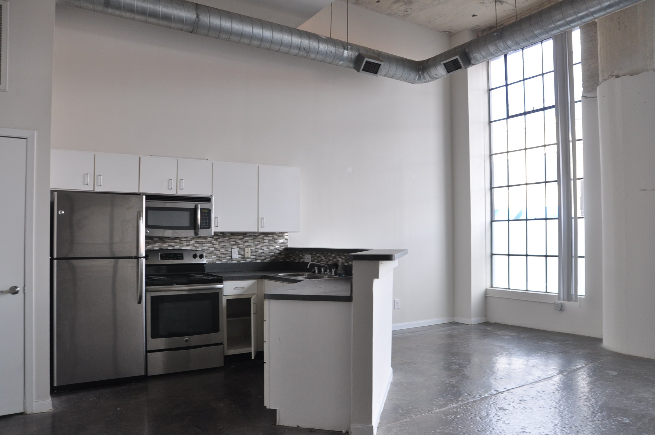 Locations Hub - Adam Hats Lofts #101