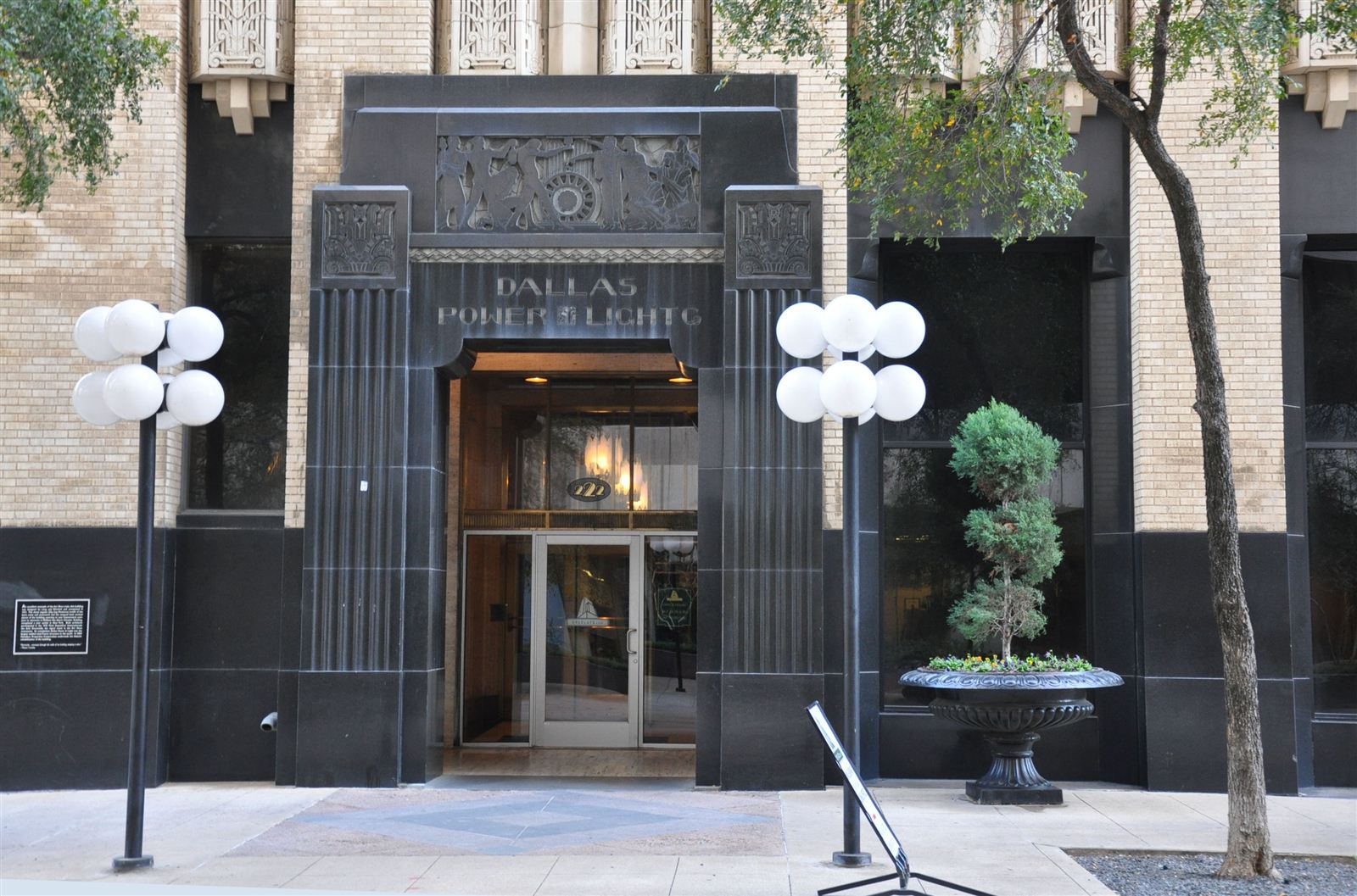 Locations Hub - Dallas Power & Light Lofts